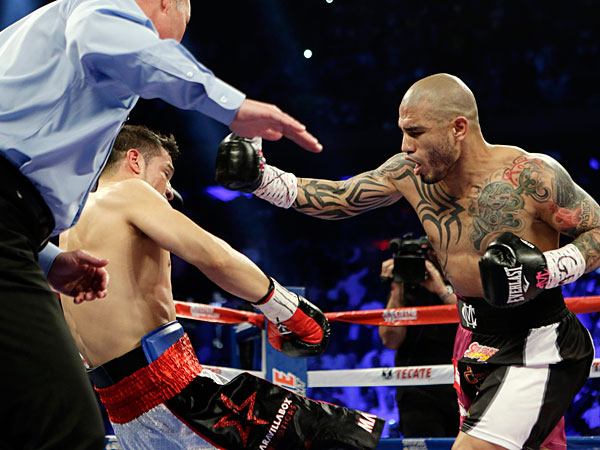 hombre1.com | MIGUEL COTTO Makes History! Becomes First Puerto Rican ...